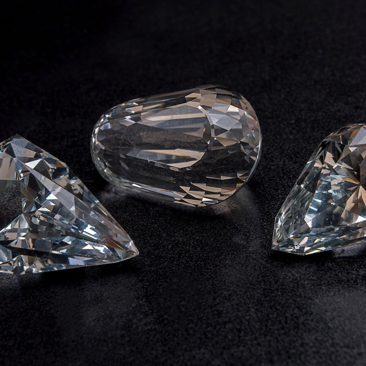 The 4Cs of Diamonds – How to Evaluate Cut, Color, Clarity, and Carat ...